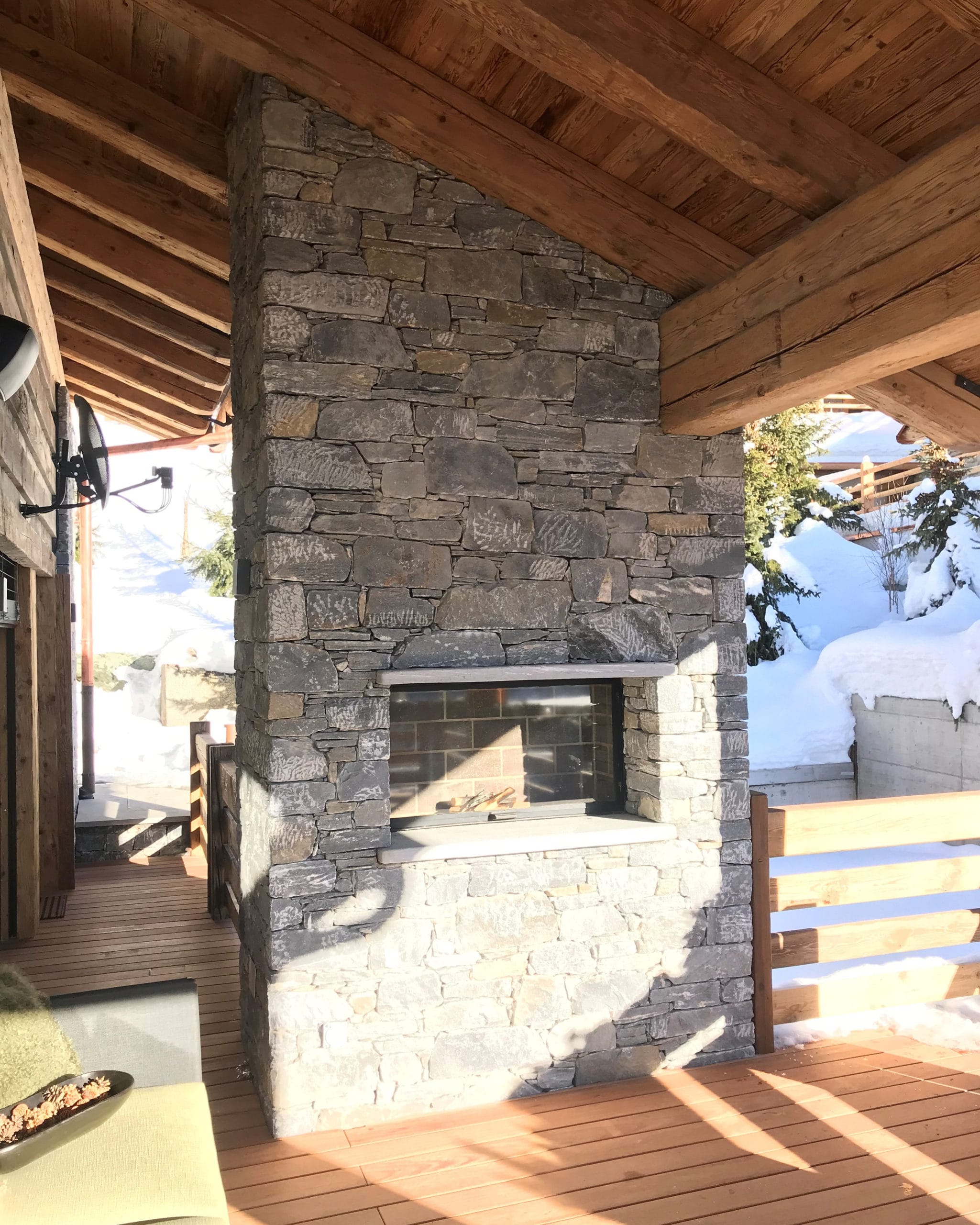 Cheminée création extérieure - Cheminées du Valais
